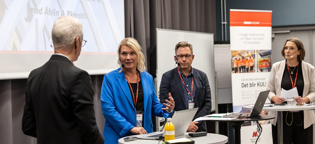 Framtiden bygger vi tillsammans - Åhlin & Ekeroth