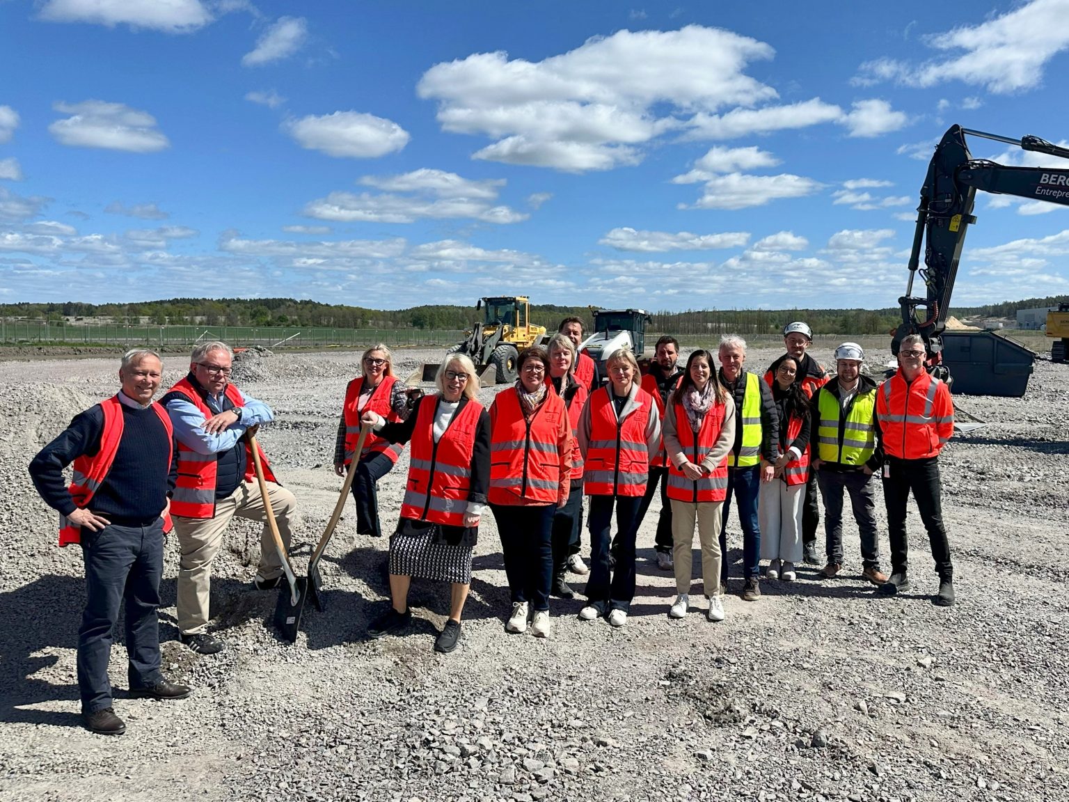 Första spadtag på projekt Kultivatorn! - Åhlin & Ekeroth