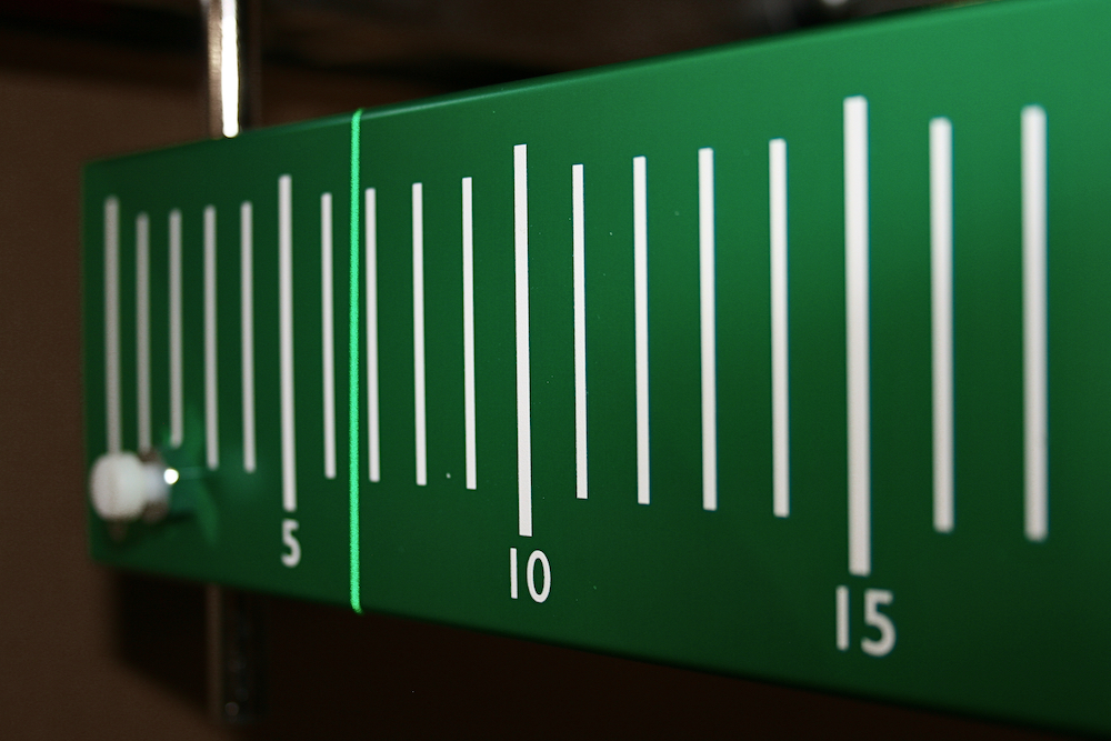 Supertracker STR1 with green laser wheel alignment - Auto Repair Focus