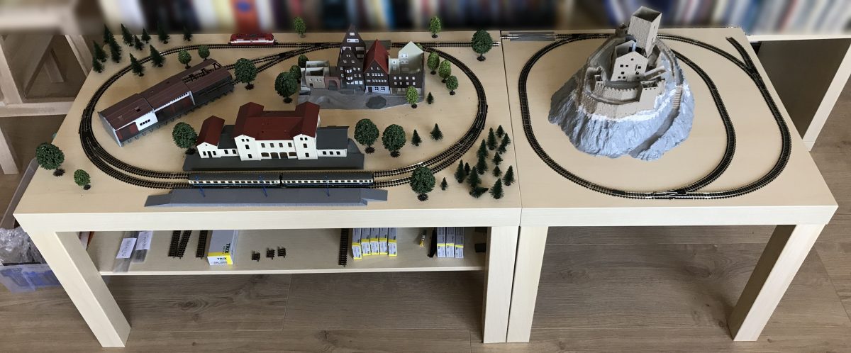 Minitrix auf Ikea Tischen, Module & Anlagen für Spur N. – Modellbahn-Zeit