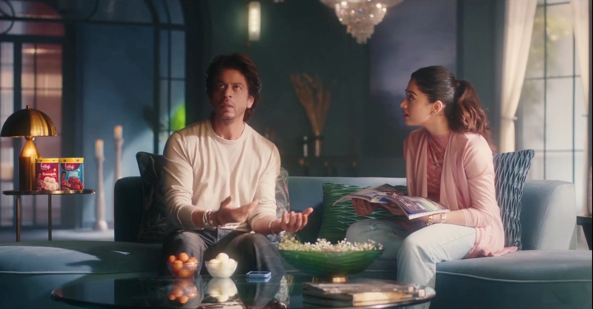 Har Khushi Mei Badhaye Mithaas Ad Cast