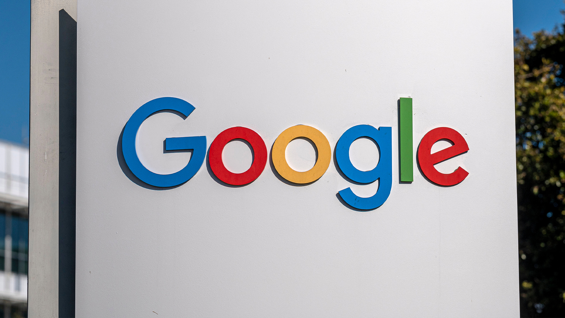 Google quietly issues 'red alert' warning to billions – take five ... Google quietly issues 'red alert' warning to billions – take five ...