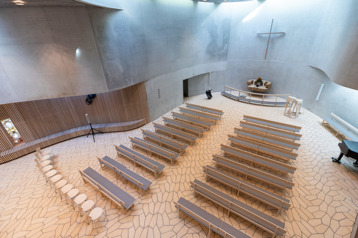 Trekroner Kirke - CG JENSEN