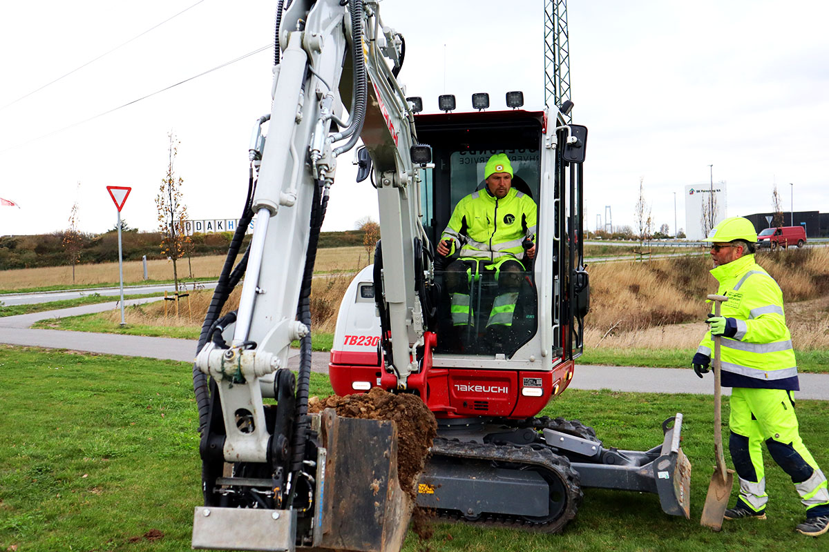 Operators | Compacttilt | Tilt | Tiltrotator
