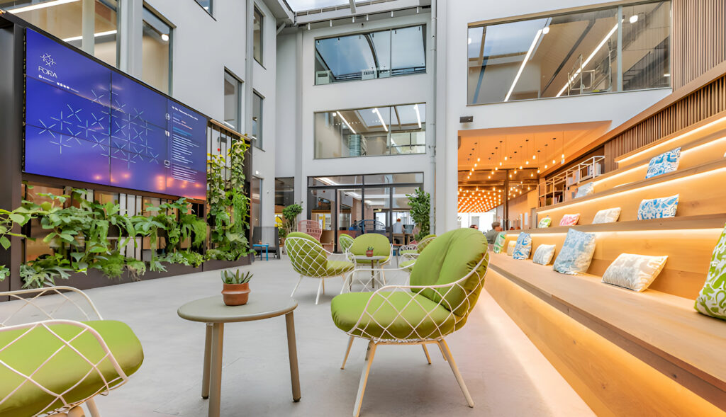 Fora Folgate | EQ2 Light