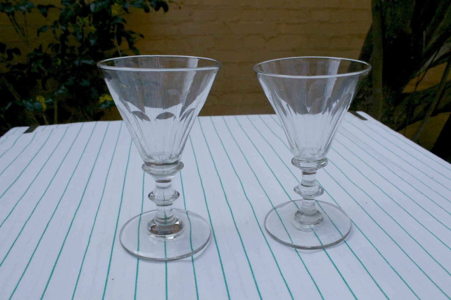 Antikke gamle glas skål vinglas hyacintglas kander ølglas glasskåle