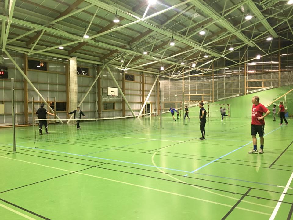 KFIF introducerer fodtennis i foreningen 'Hele Vejen Rundt' - Fodtennis ...