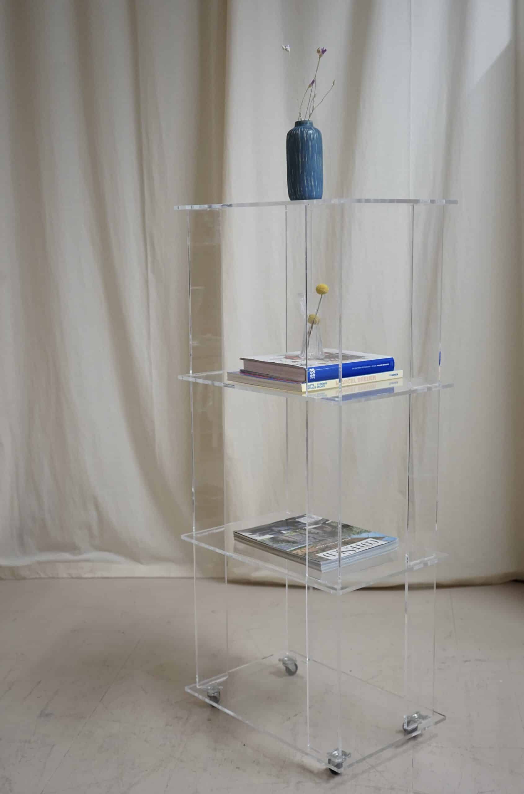 Hylla/ sidobord i plexiglas - Folks Interiör