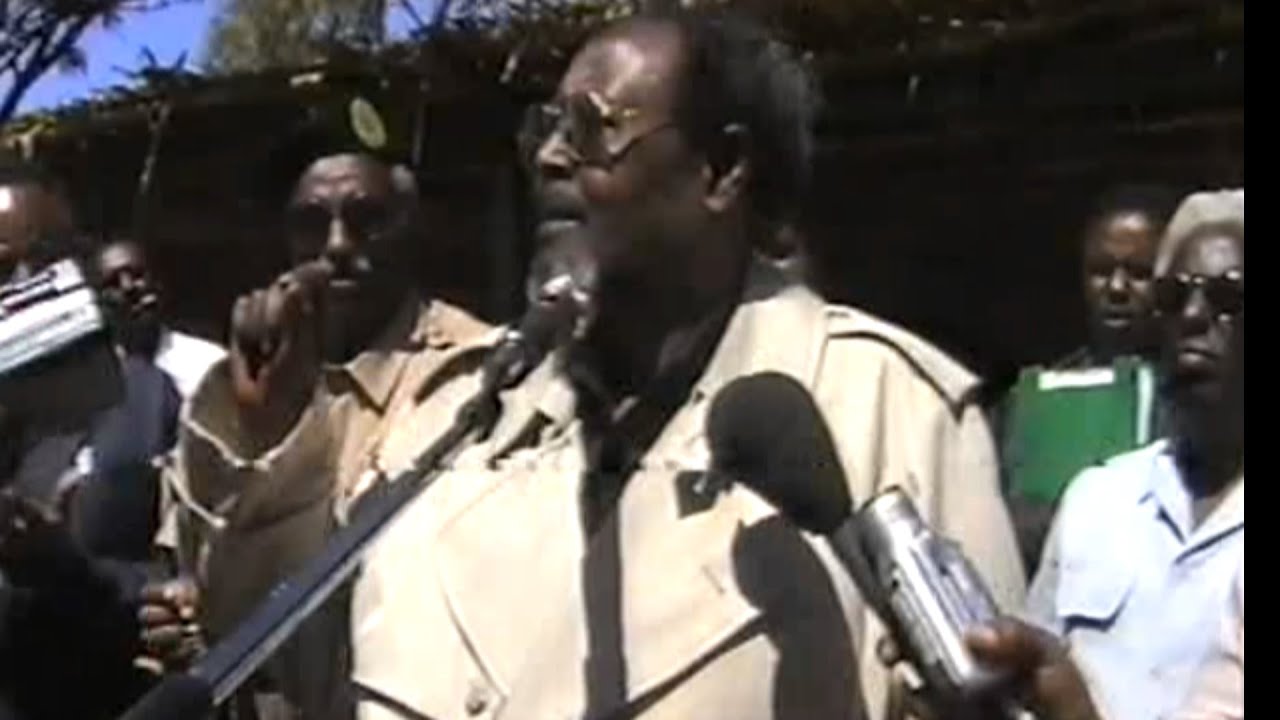 Ex Madaxweyne Maxamed Xaaji Ibraahim Cigaal iyo Marxaladihii uu kusoo ...