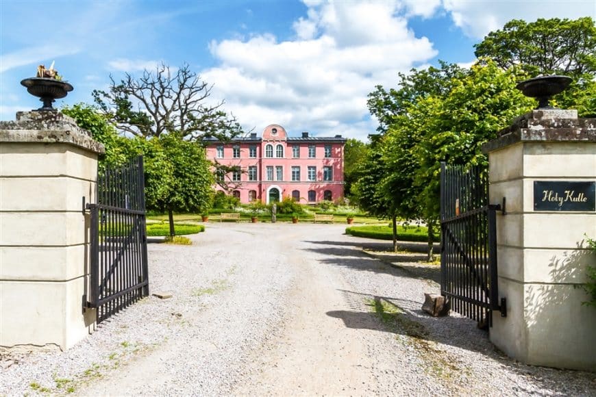 Ståtliga slott och herrgårdar till salu - Gentlemannaguiden
