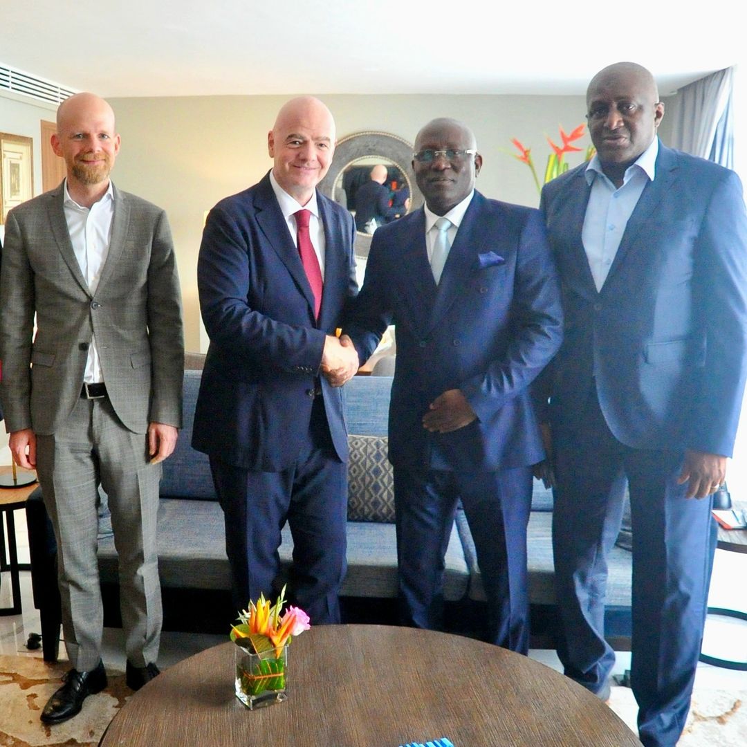 Bouba Sampil déjà sur la scène internationale avec le président de la ...