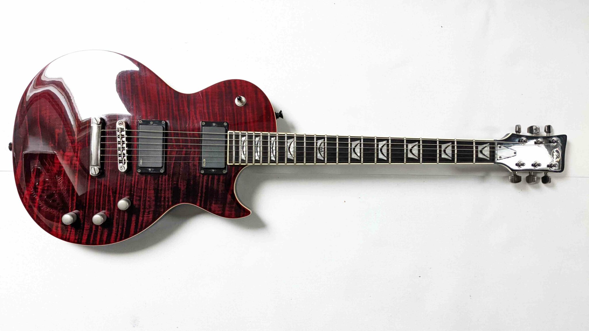 VGS Eruption Pro EMG - Harry Guitars