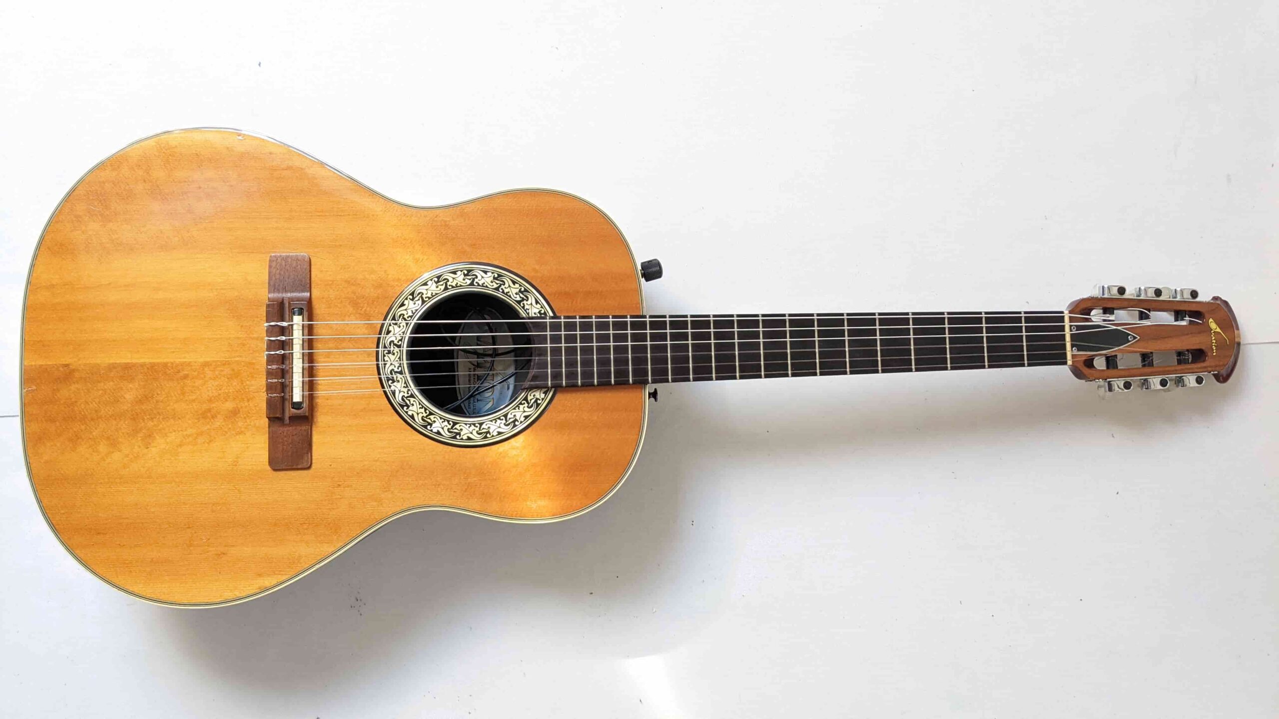 Ovation 1624-4 Country Artist 1981 - Harry Guitars
