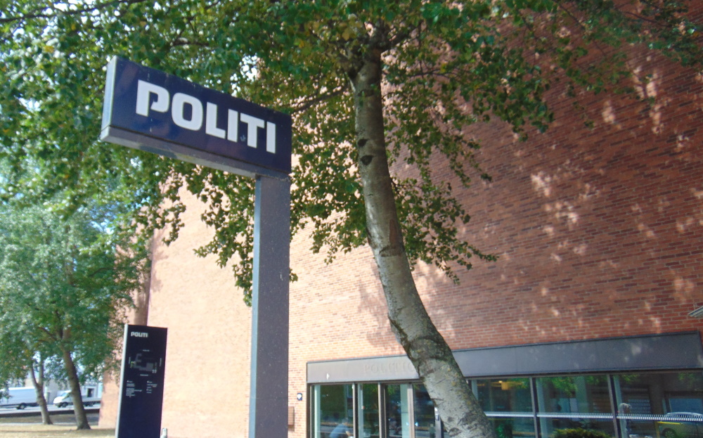 Politiet melder sig til selv Datatilsynet: Brød Naboen fra Helvedes ...