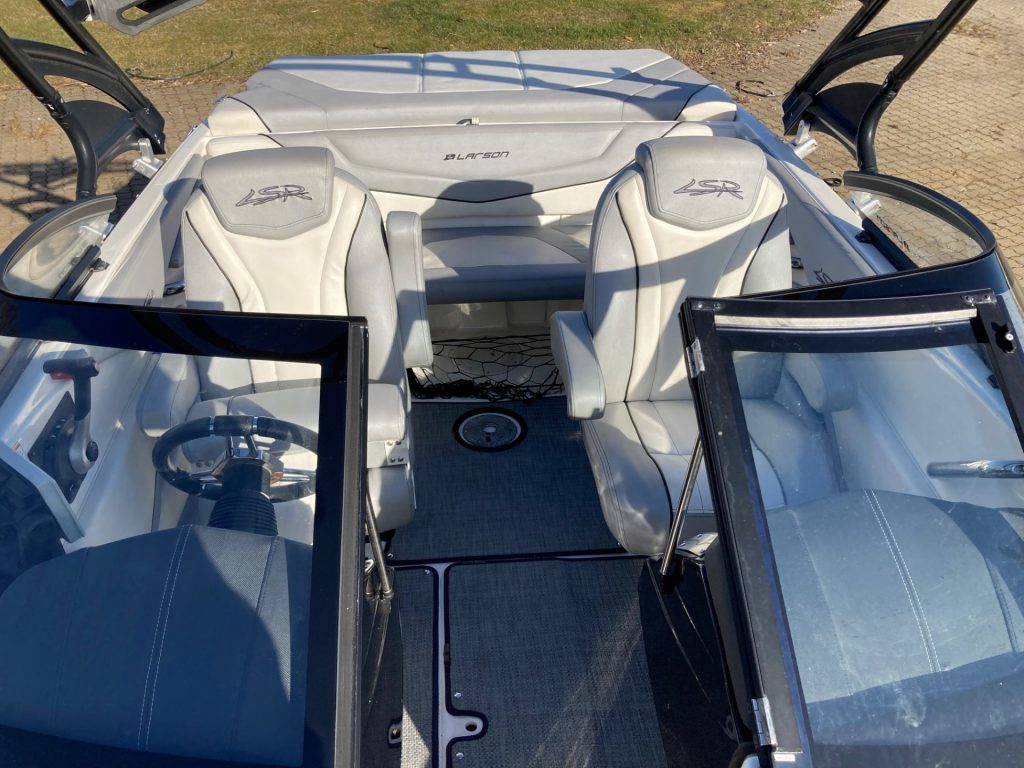 Larson LSR 2000 – Klarup båd og motorcenter