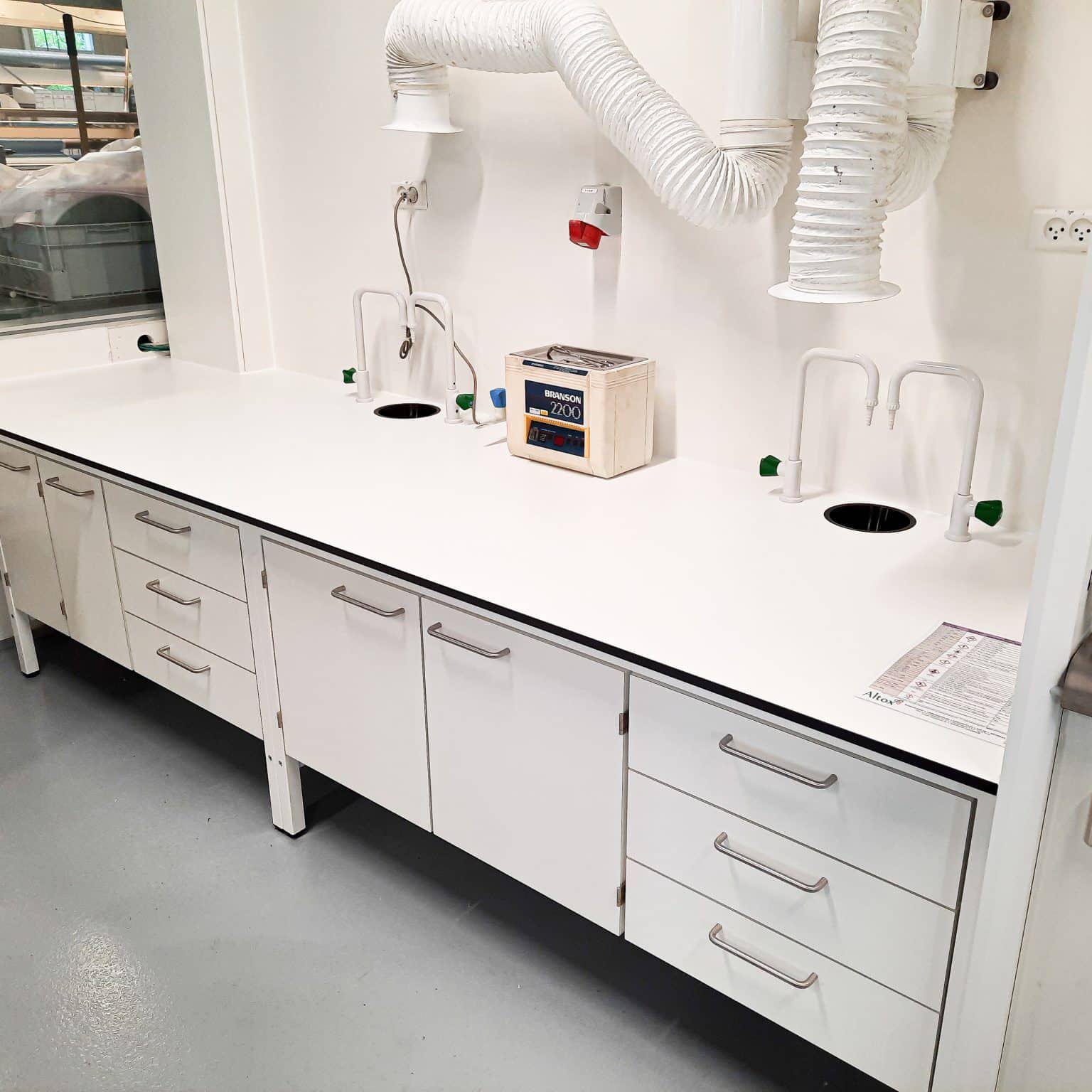 Laboratory for the world's leading supplier within the materialographic ...