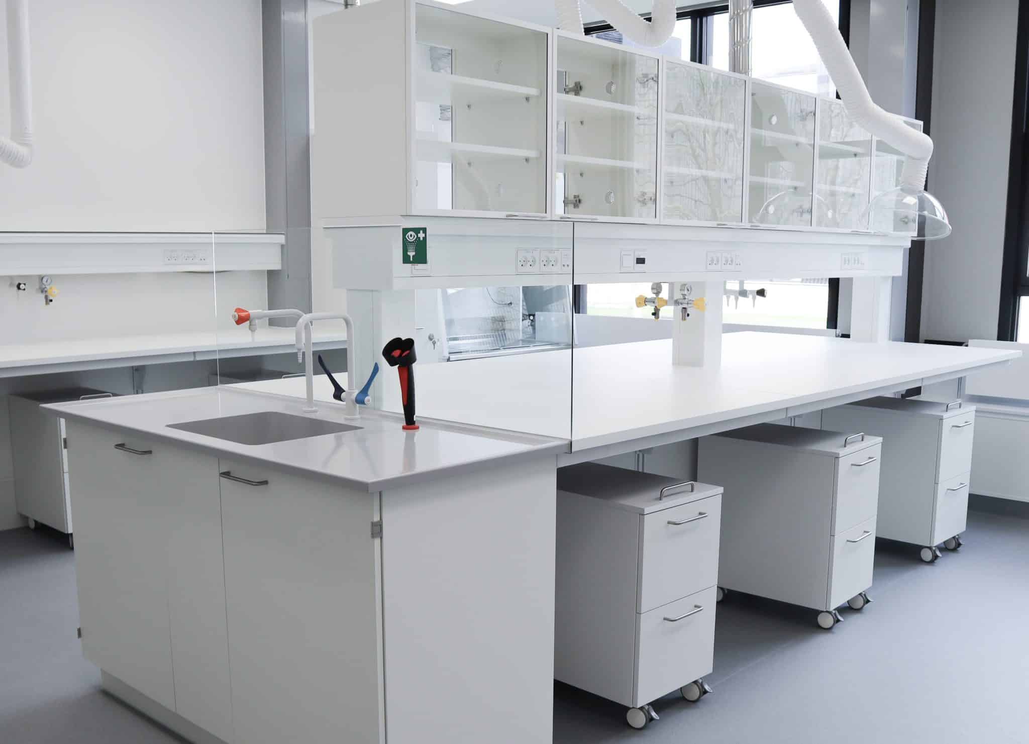 State-of-the-art Laboratory Solutions at DTU Bioengineering B221 - Labflex