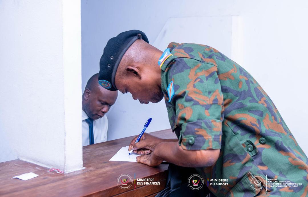 RDC : Paie de décembre 2025 assurée, le gouvernement rassure les agents ...