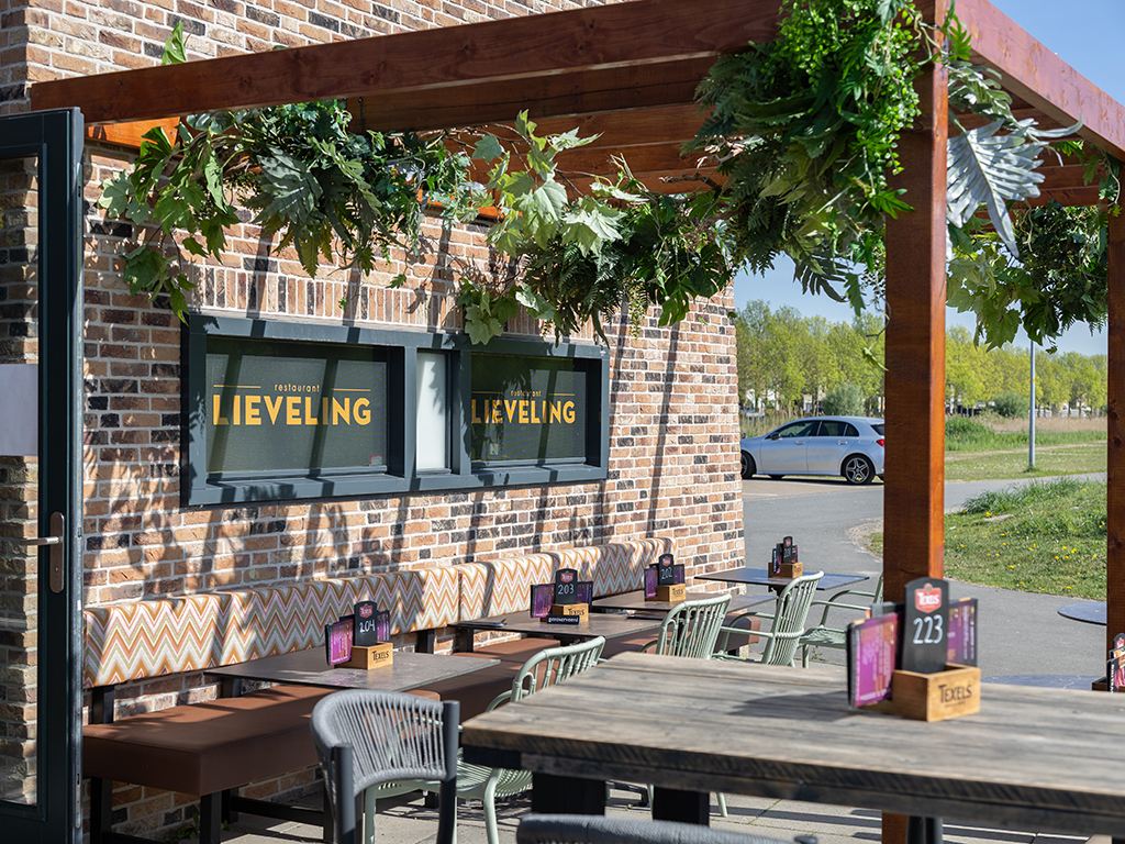 Restaurant Lieveling: genieten aan de Toolenburger Plas - Liefs uit ...