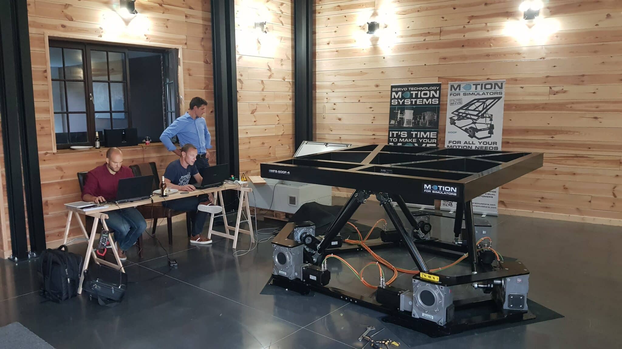 MOTION FOR SIMULATORS - 6DOF MOTION PLATFORMS