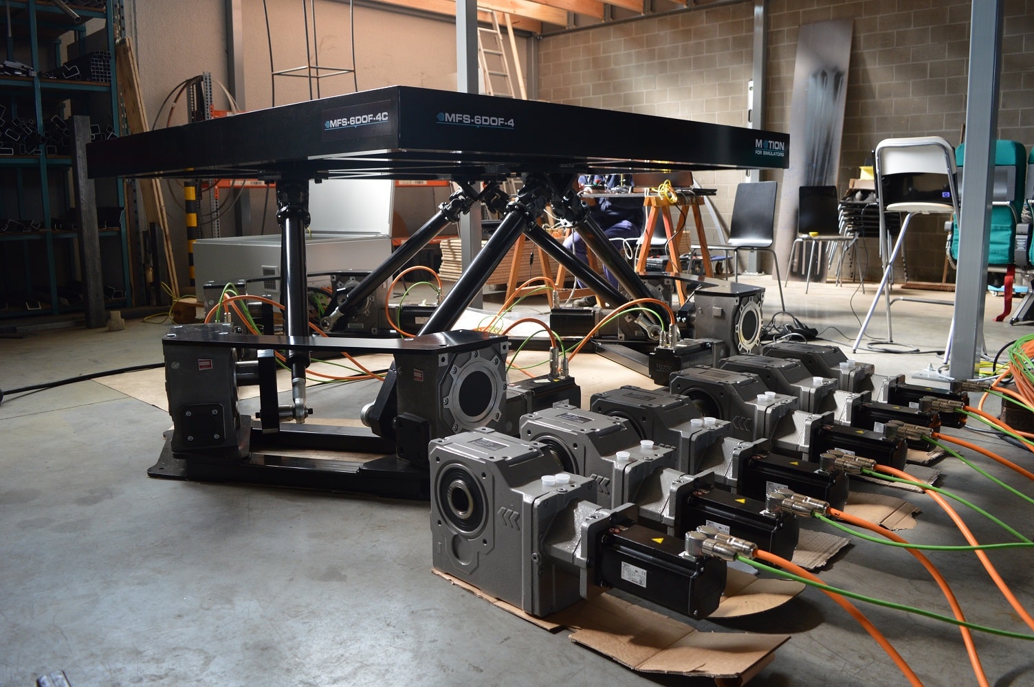 MOTION FOR SIMULATORS - SERVO TECHNOLOGY