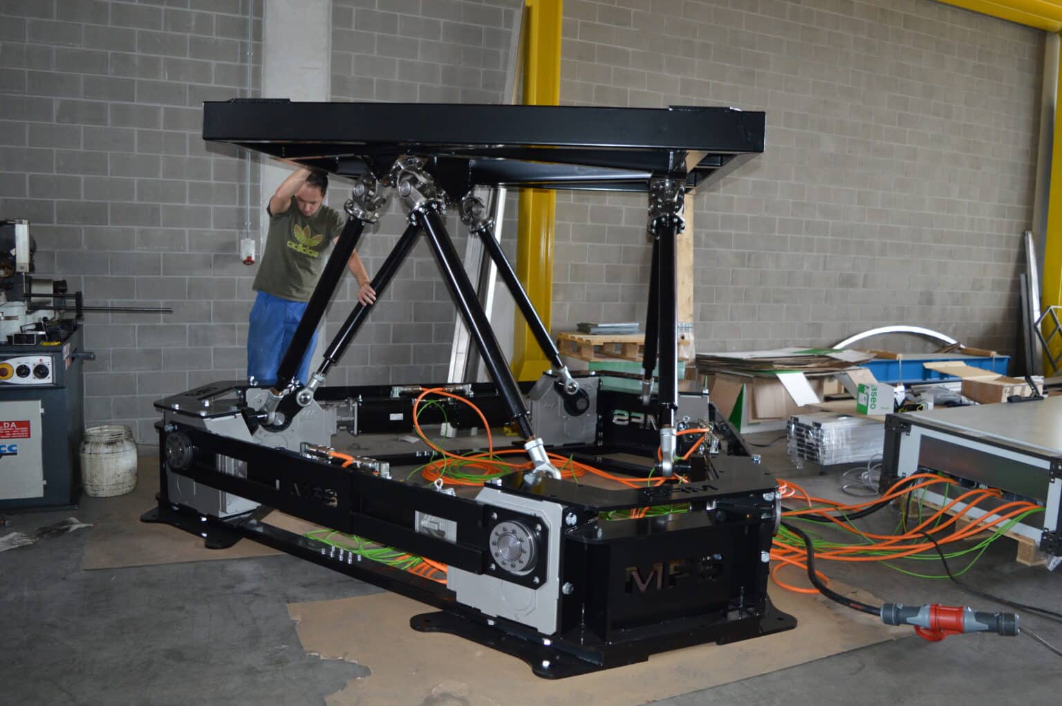 MOTION FOR SIMULATORS - 6DOF MOTION PLATFORMS