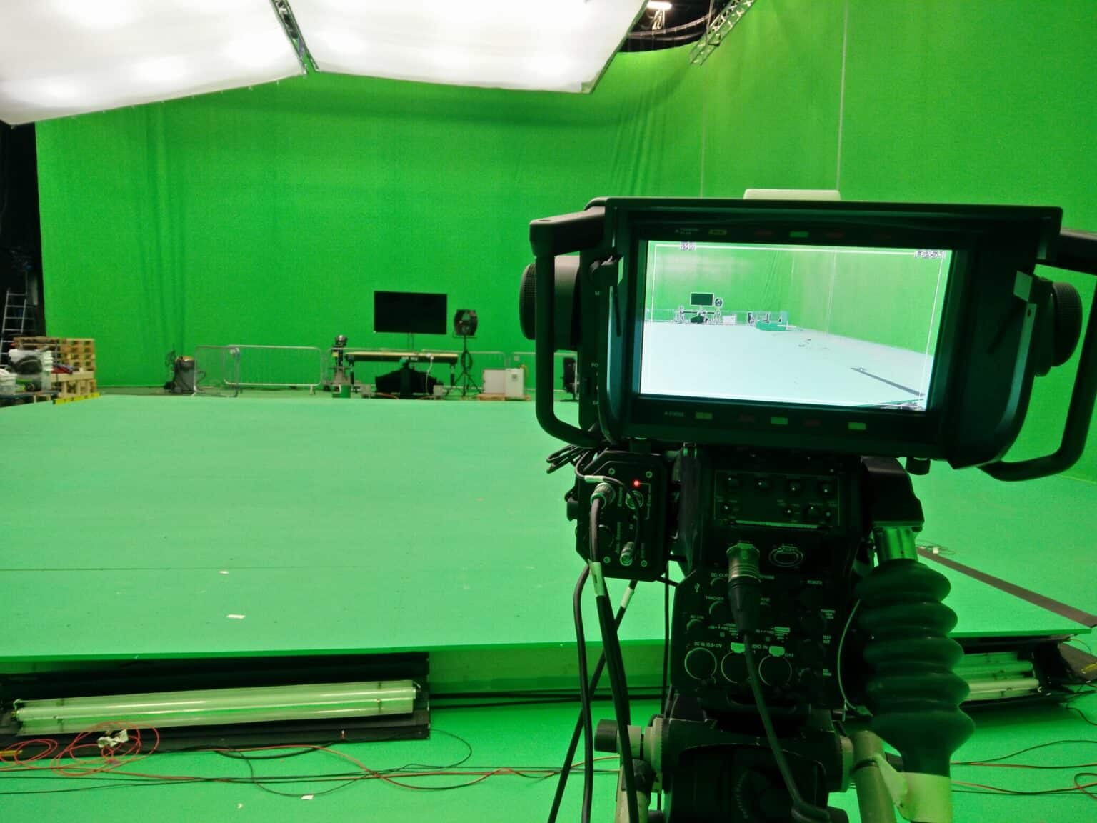 MOTION FOR SIMULATORS - 2DOF MOTION PLATFORMS