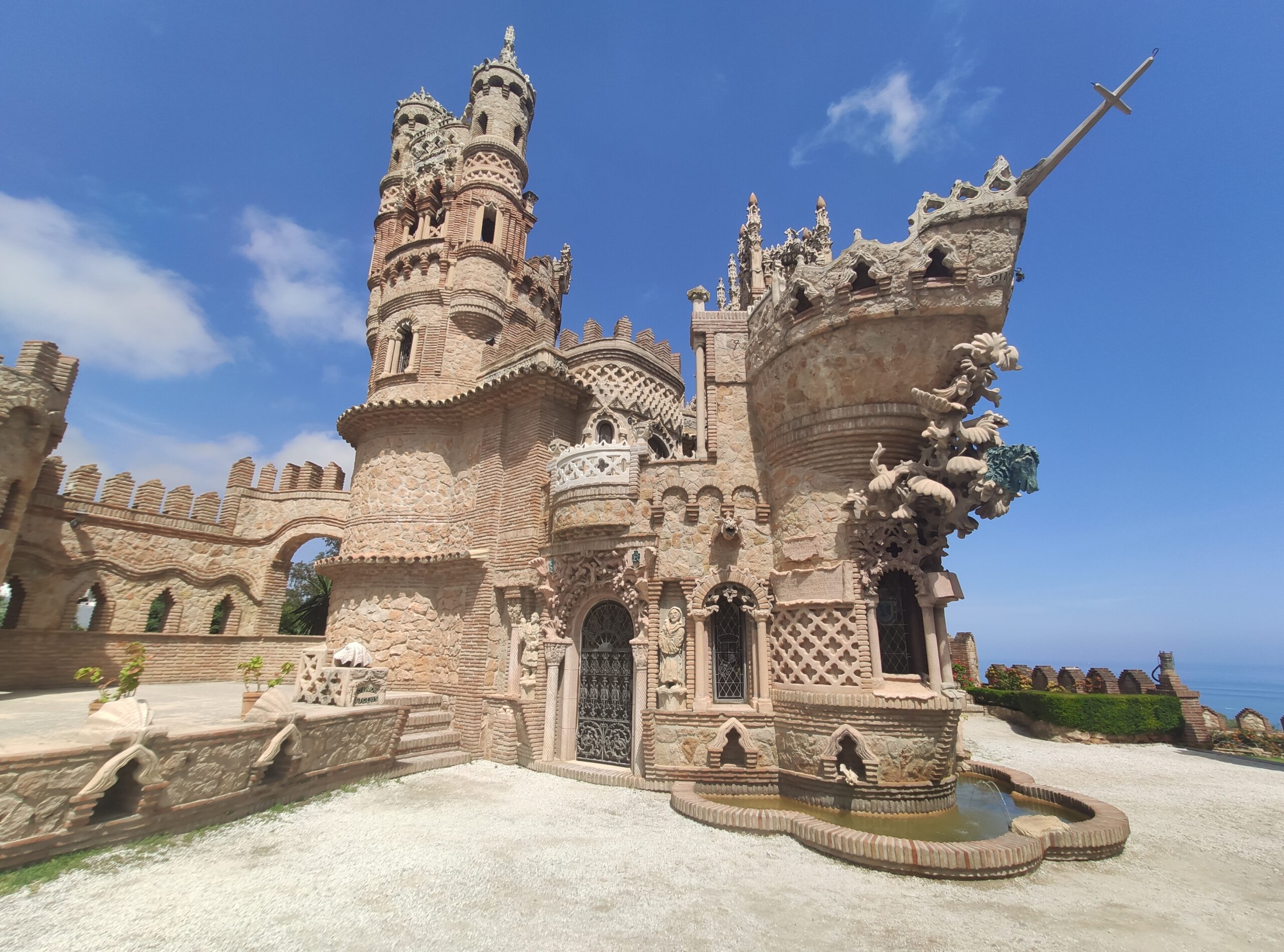 Colomares castle: Costa del Sol roadtrip - My traveling cam