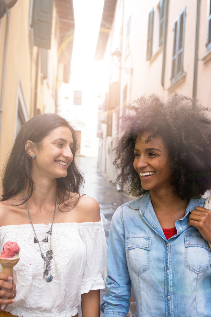 6 Obvious Signs Your Friend Is Jealous Of Your Looks - Olubunmi Mabel