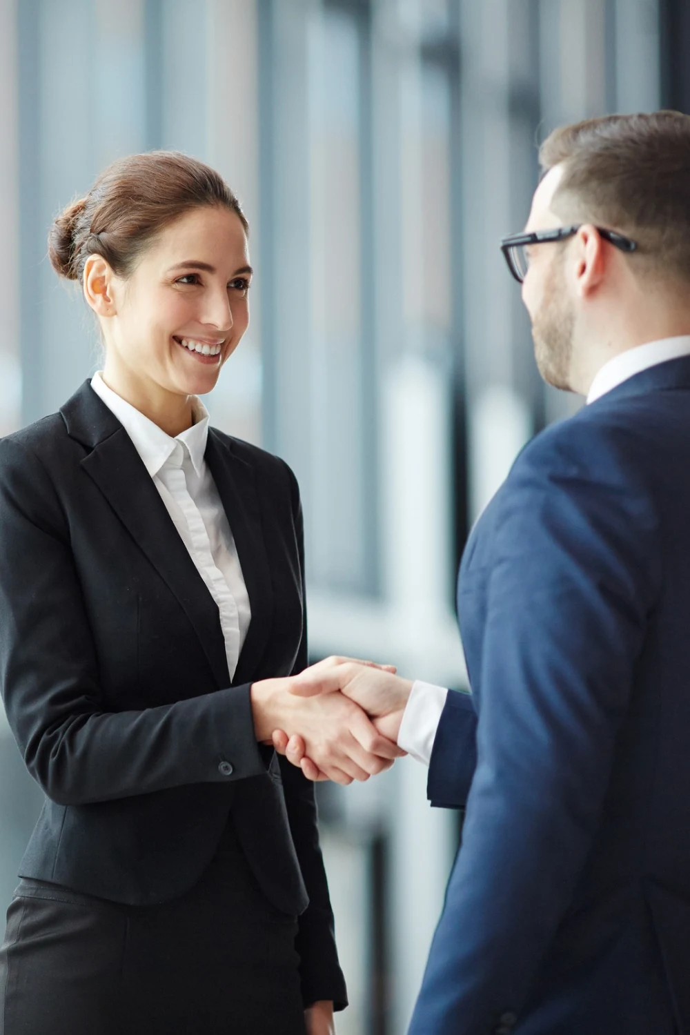 13 Signs A Guy Is Seriously Interested In You - Olubunmi Mabel