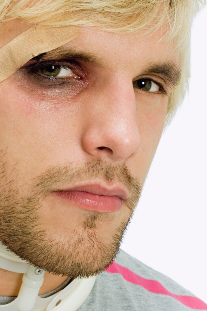 When A Man Avoids Eye Contact With A Woman: 15 Things It Means ...