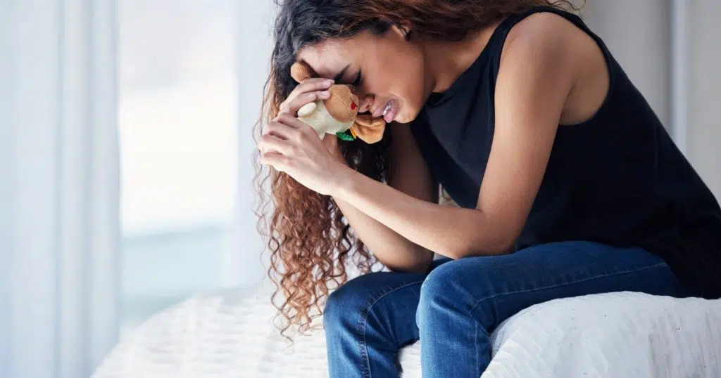 9 Signs of a Traumatized Woman - Olubunmi Mabel