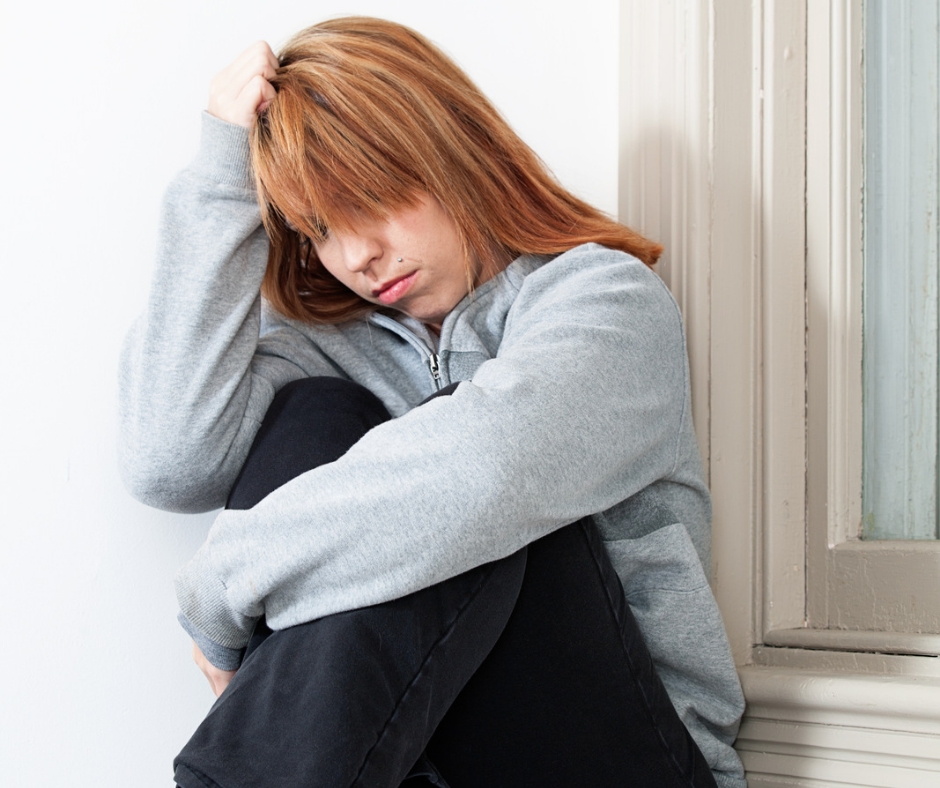 12 Signs Of An Emotionally Broken Woman - Olubunmi Mabel