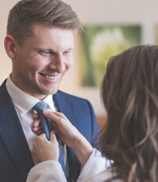 6 Traits Of Women Who Keep Their Men Completely Captivated - Olubunmi Mabel