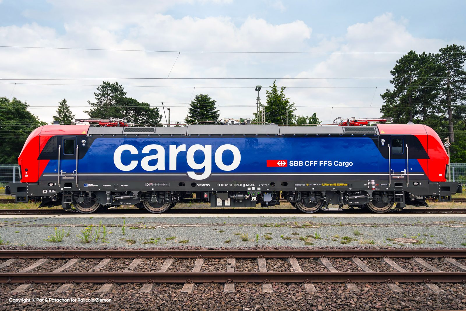 [design] SBB Cargo officially presents the livery of its first Vectron – Railcolor News