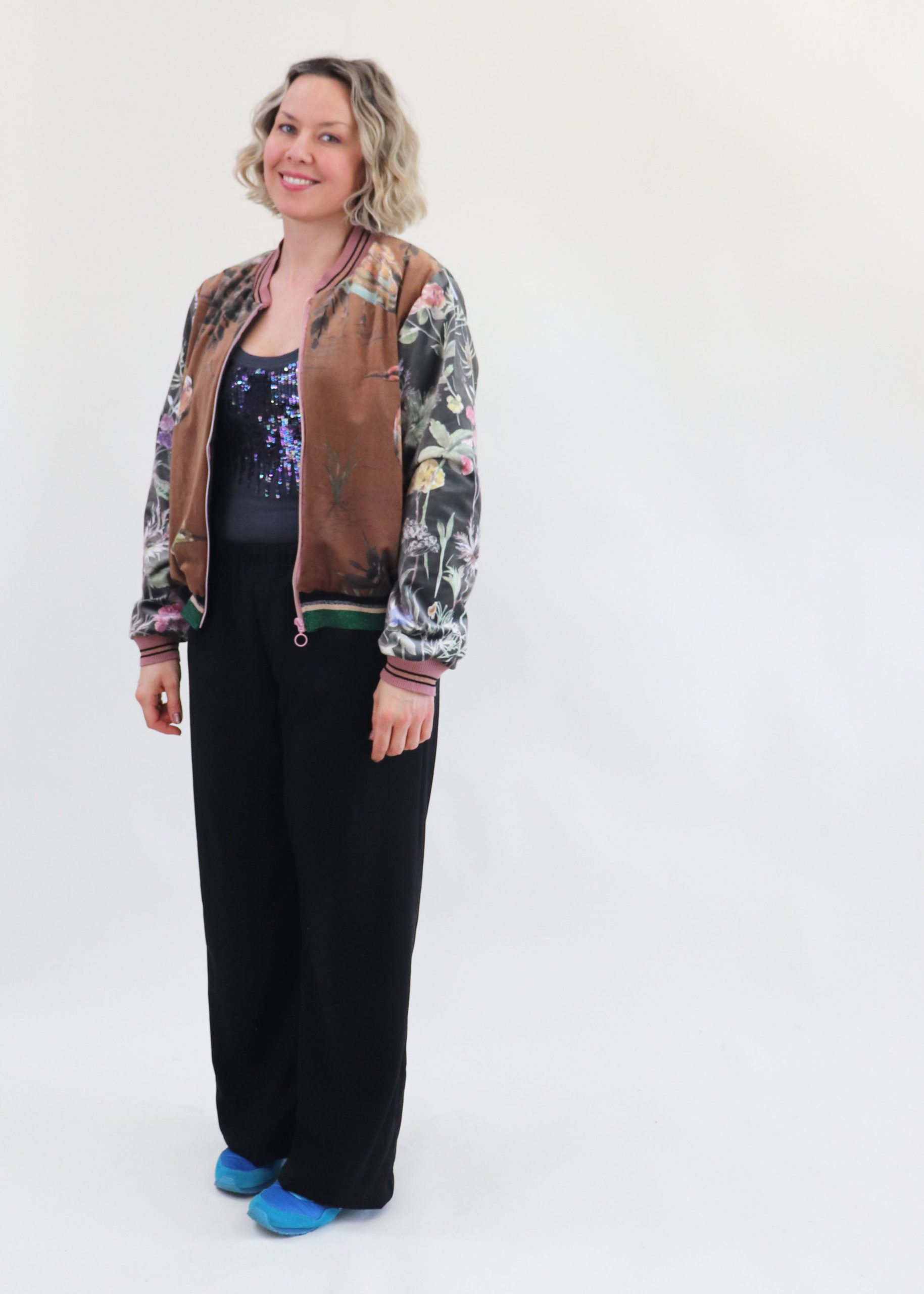 How to a make a bomber jacket and hack a longer version - Skandimama