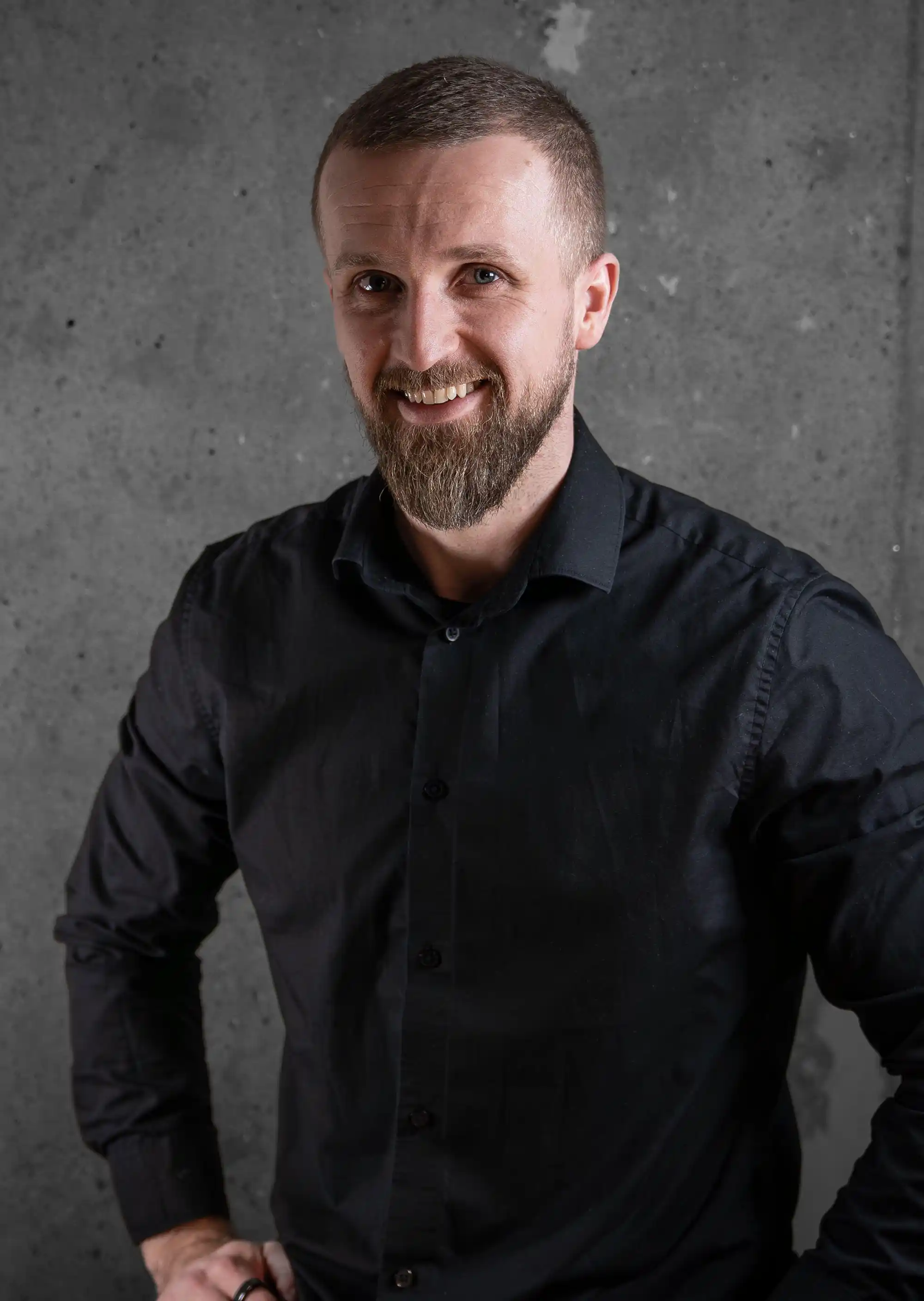 August Posner - Weapp