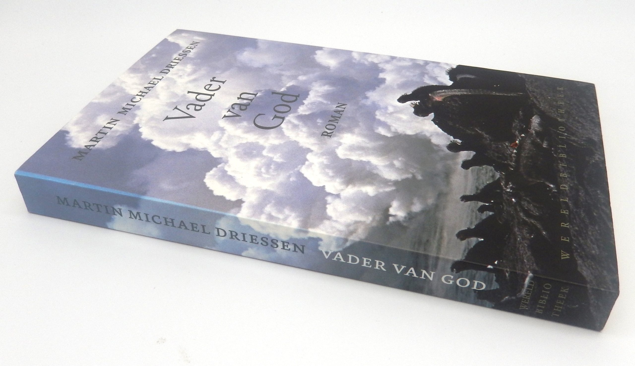 Vader van God – Martin Michael Driessen | What's New Today?