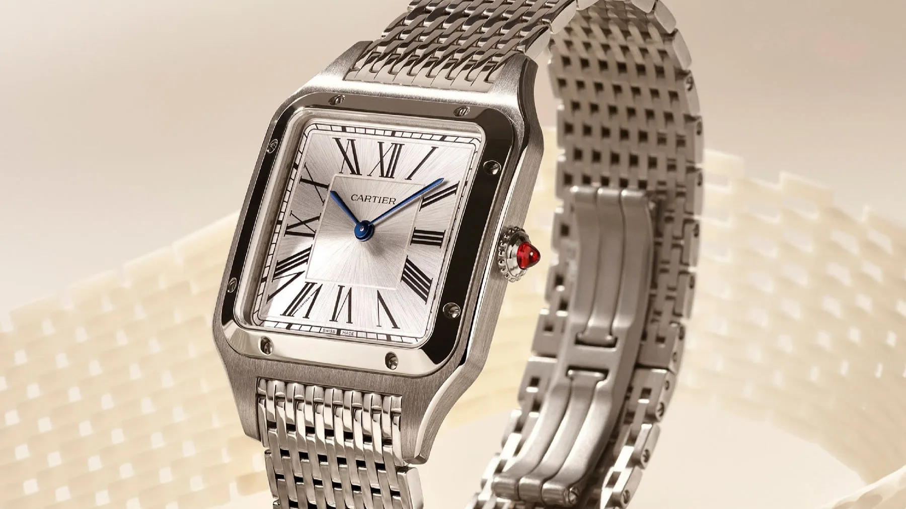 Watches & Wonders 2026: Cartier Roadster And Santos-Dumont