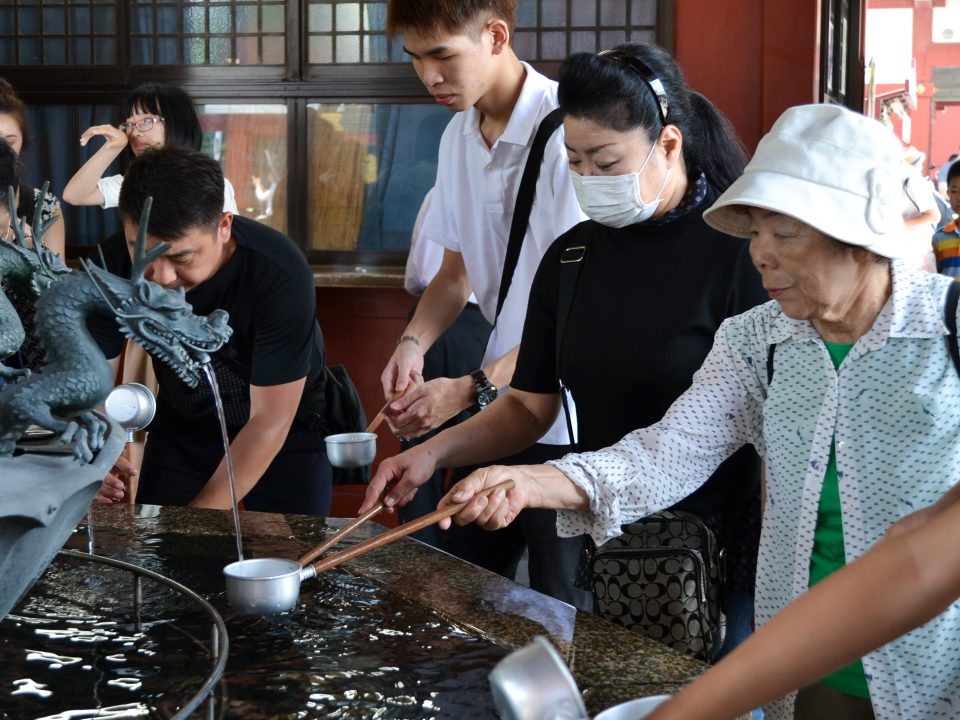 Temple and shrine rituals in Japan | Antropomo