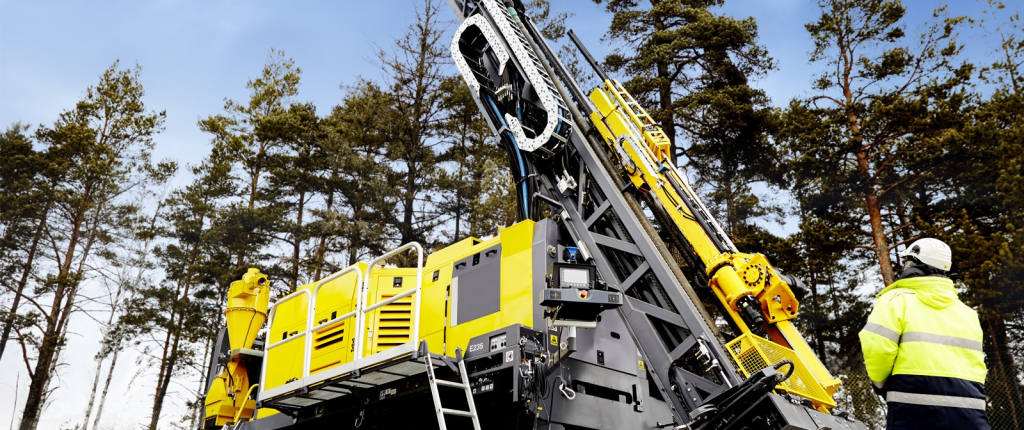Karriär - Arc Mining