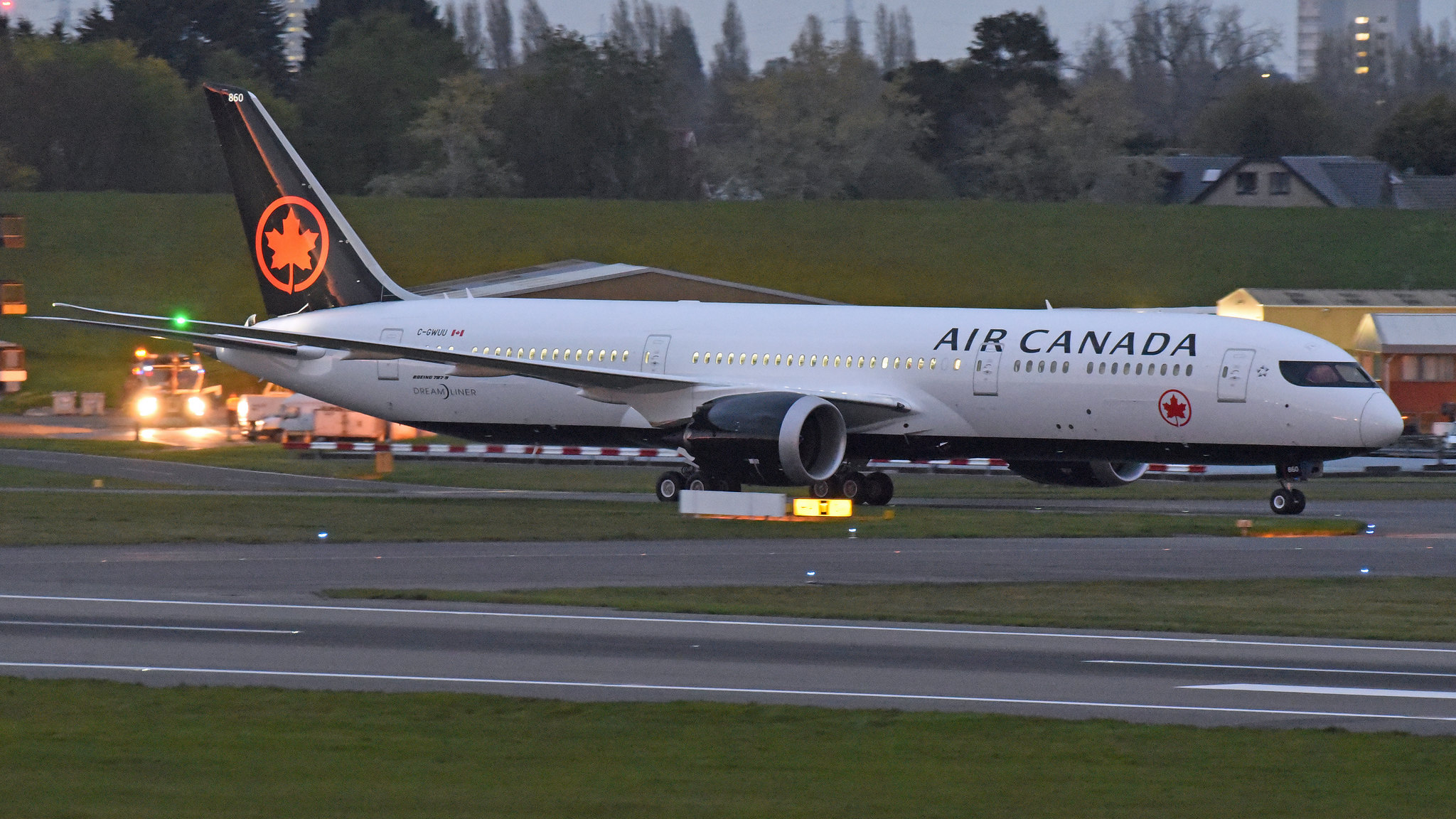 Birmingham Airport Movements 20/04/2023 - The Alternative BHX website