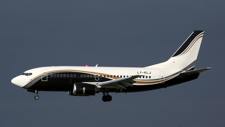 KlasJet Boeing 737-524 LY-KLJ arrives from Le Bourget. - The ...