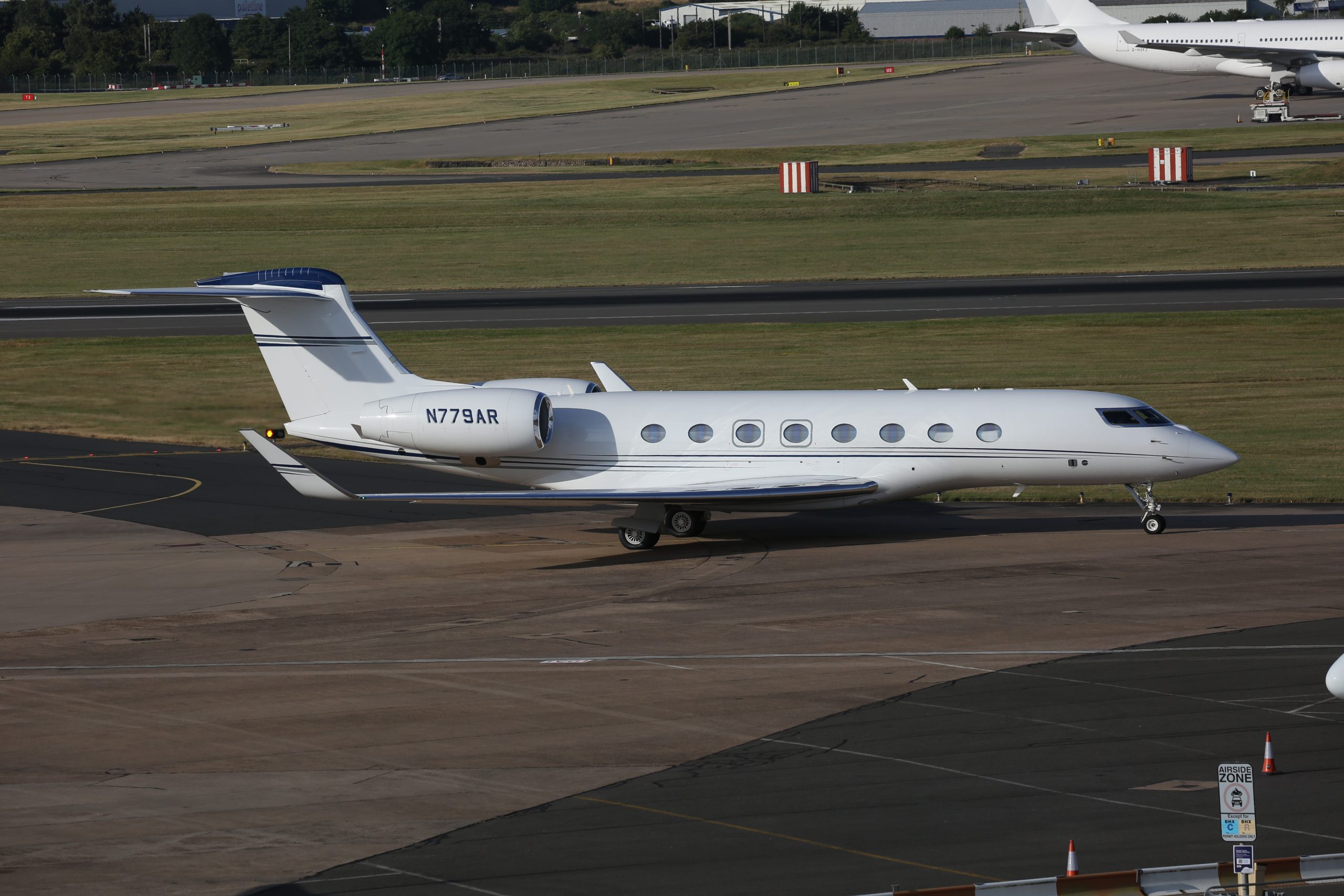 Birmingham Airport Movements 08/07/2022 - The Alternative BHX website