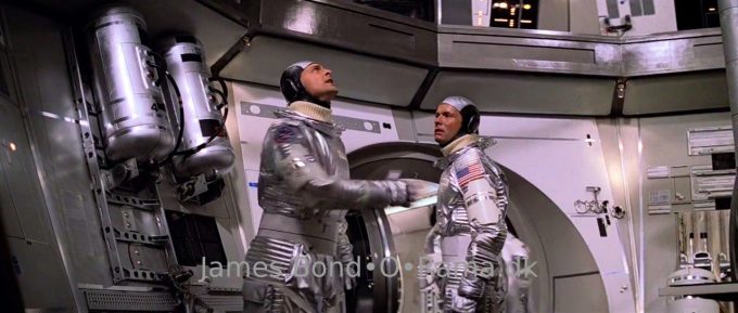 “Moonraker” (1979): Peter Bonke, den danske rumsoldat – James Bond-O ...