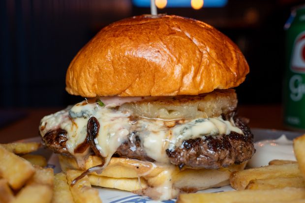 MBH Hamburgueseria • Burgerdudes