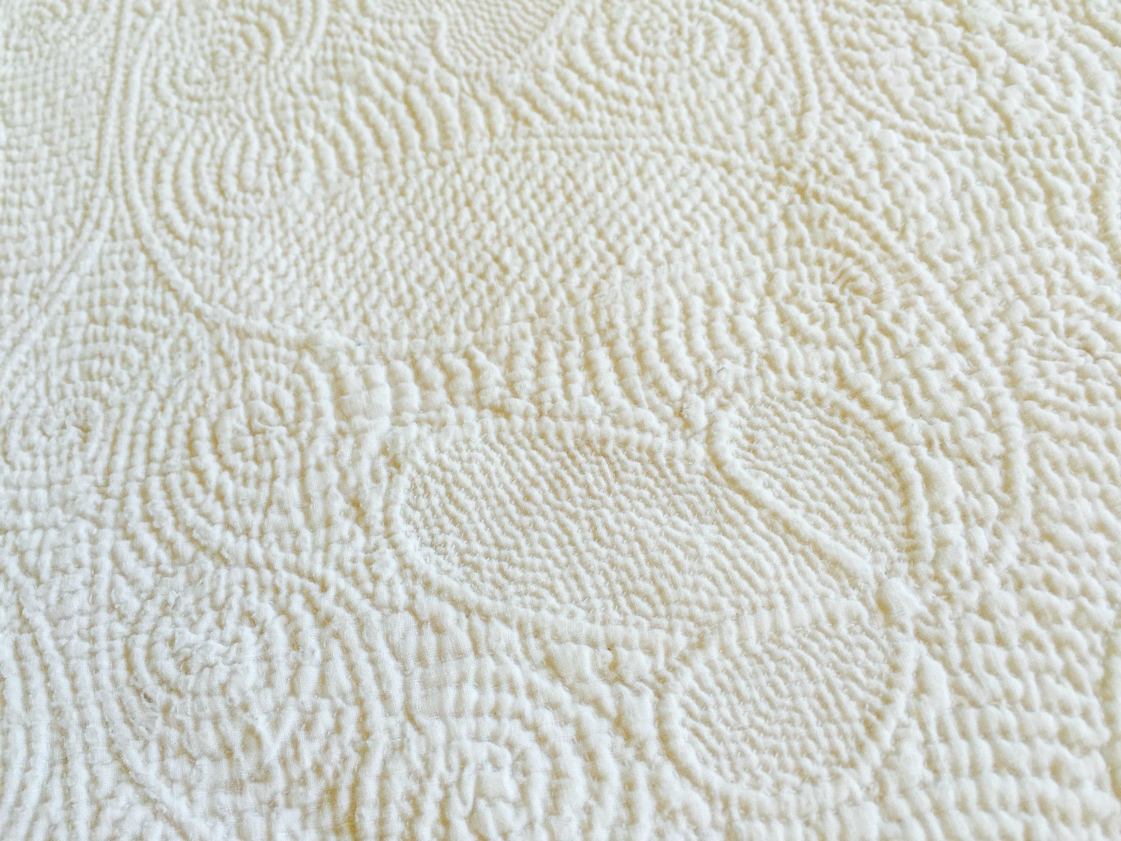 Corded whitework French quilt : Carolyn Gibbs Quilts