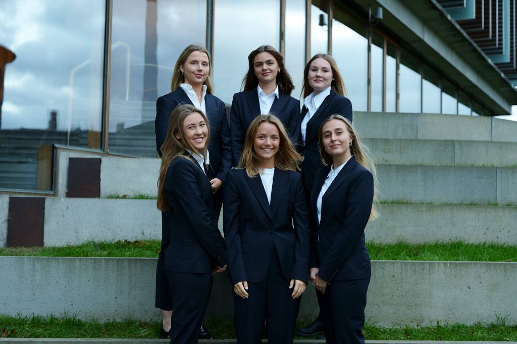 Who we are – CBS Case Competition