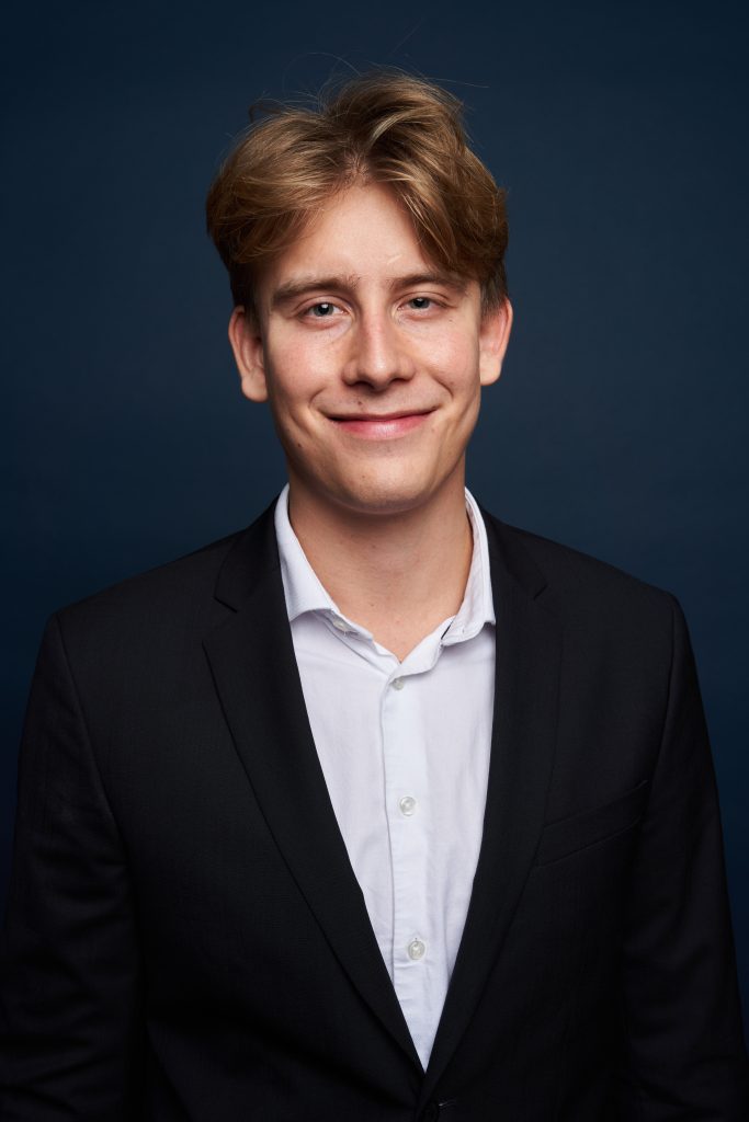 Who we are – CBS Case Competition