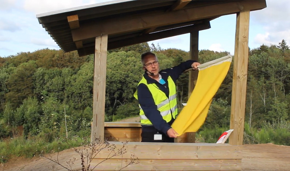 Sæt dig ind i flagreglerne, så du er forberedt på at blive flagpost – Crossbladet.dk
